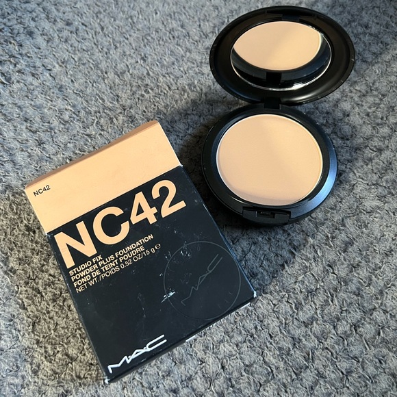 MAC Cosmetics | Makeup | Mac Studio Fix Powder Plus Foundation | Poshmark